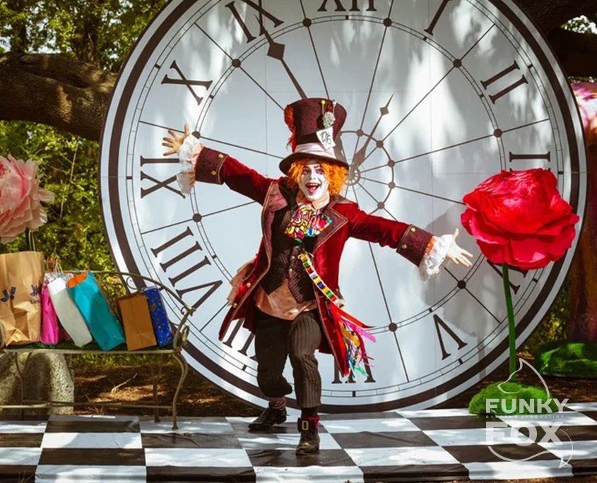 Alice in Wonderland - Funky Fox